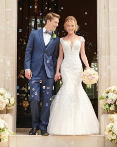 Designers & Dresses – Carolyn Allen’s Bridals & Tuxedos